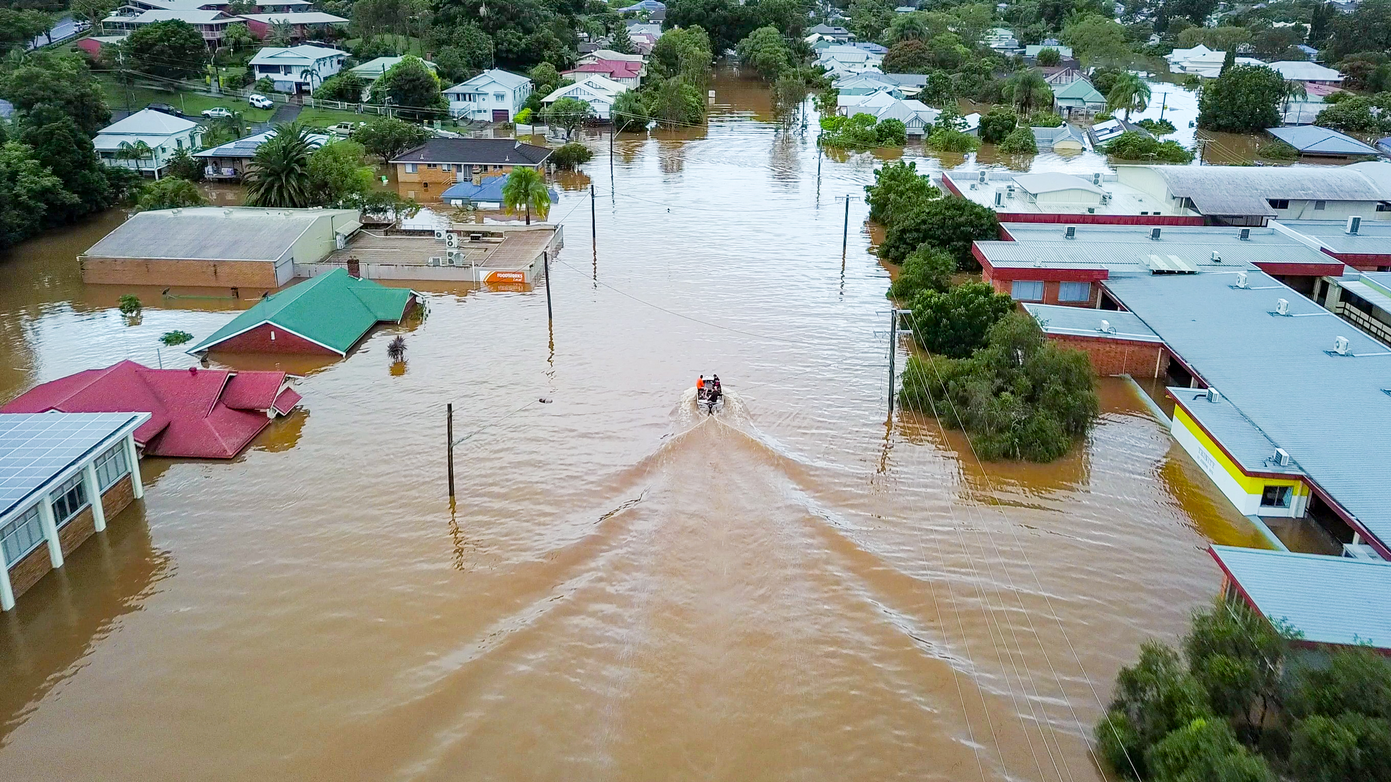 Supermarket shelves were empty for months after the Lismore floods ...