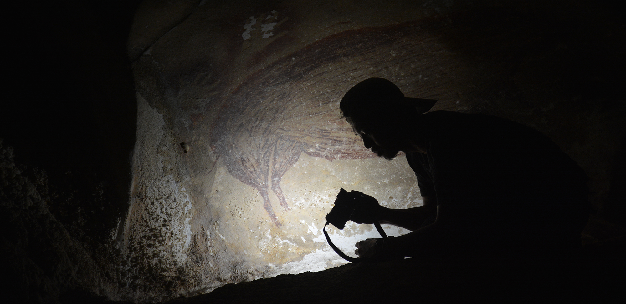 Oldest Story Art Found in Indonesian Cave | Mirage News